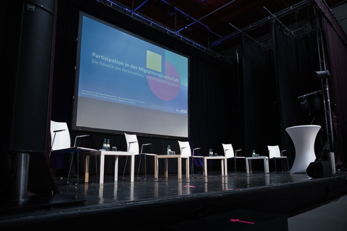 Livestream - Partizipation in der Migrationsgesellschaft / die Novelle des PartIntG ( Senat von ...